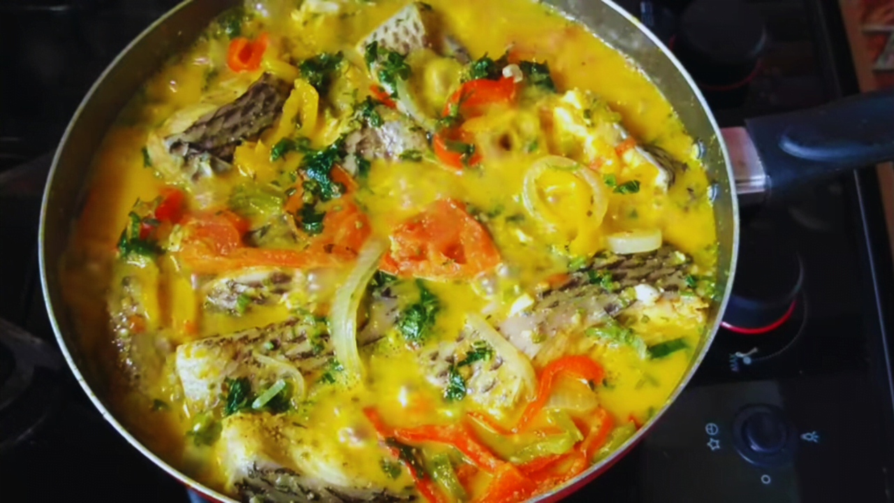 Moqueca de tilapia simples: Receita passo a passo!